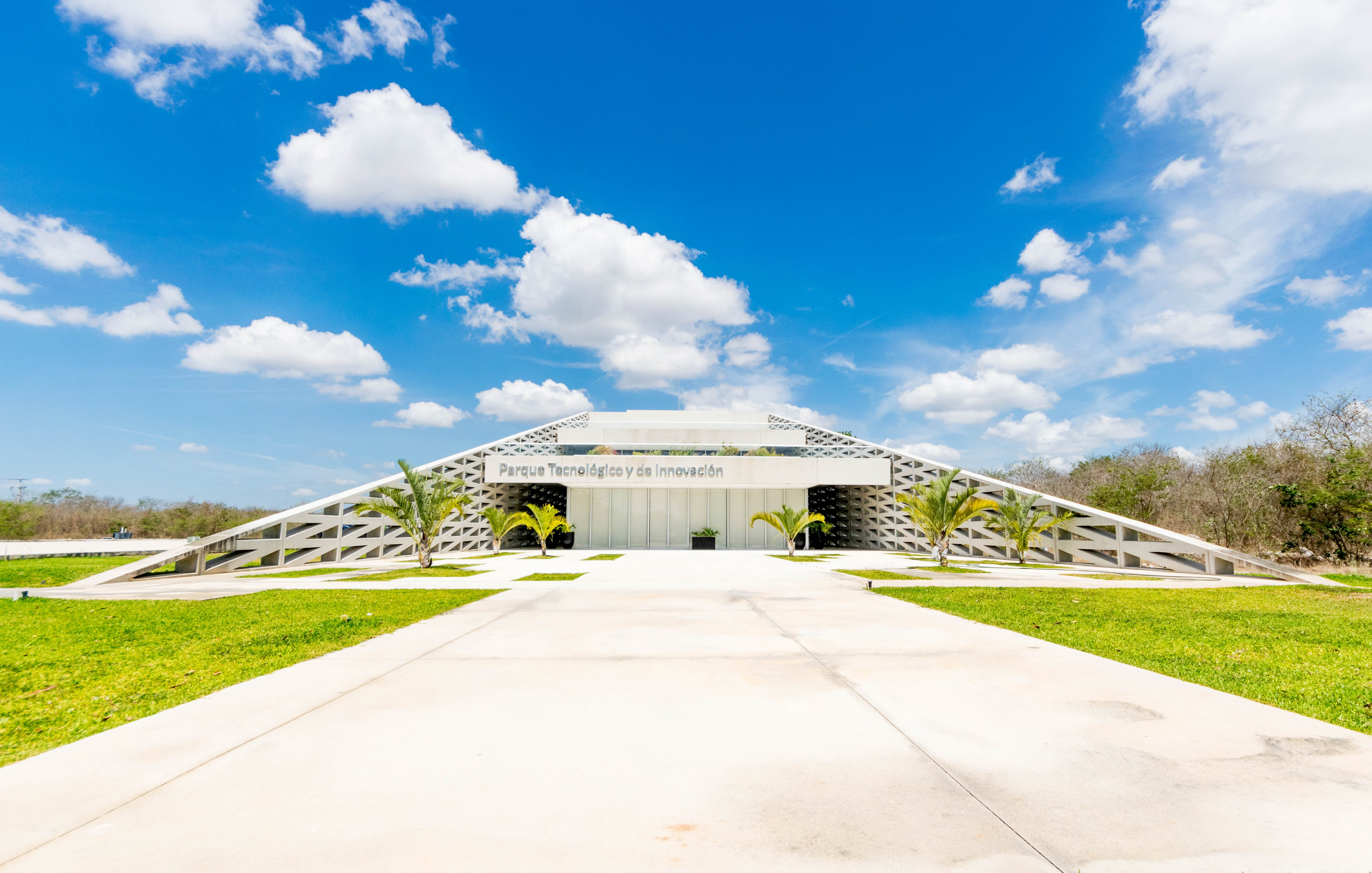 ¿Por qué Anáhuac Mérida?